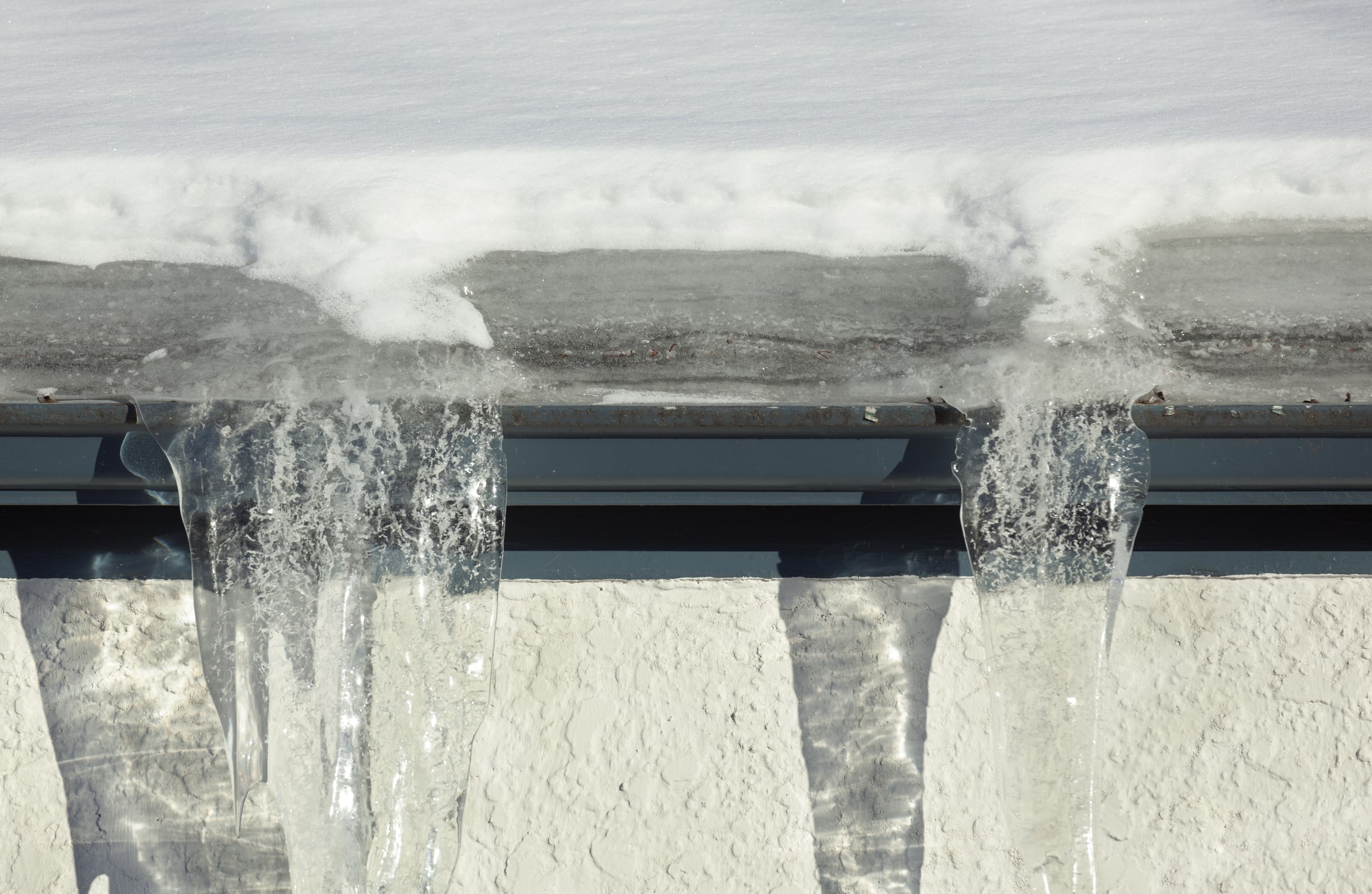 How to Fix Home Damage Caused by Ice Dams | ServiceMaster