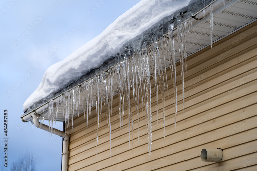 Ice Dam Prevention Guide for Metro Homes | Nashville, TN