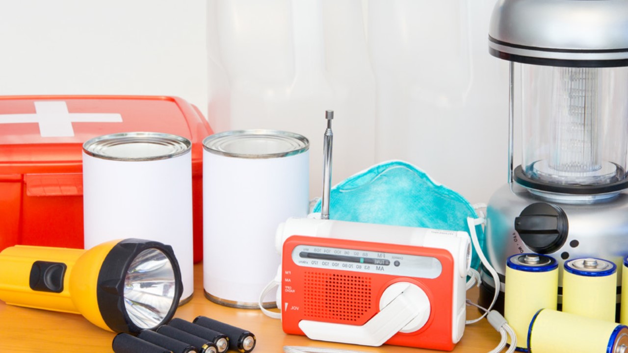 How To Prepare An Emergency Kit